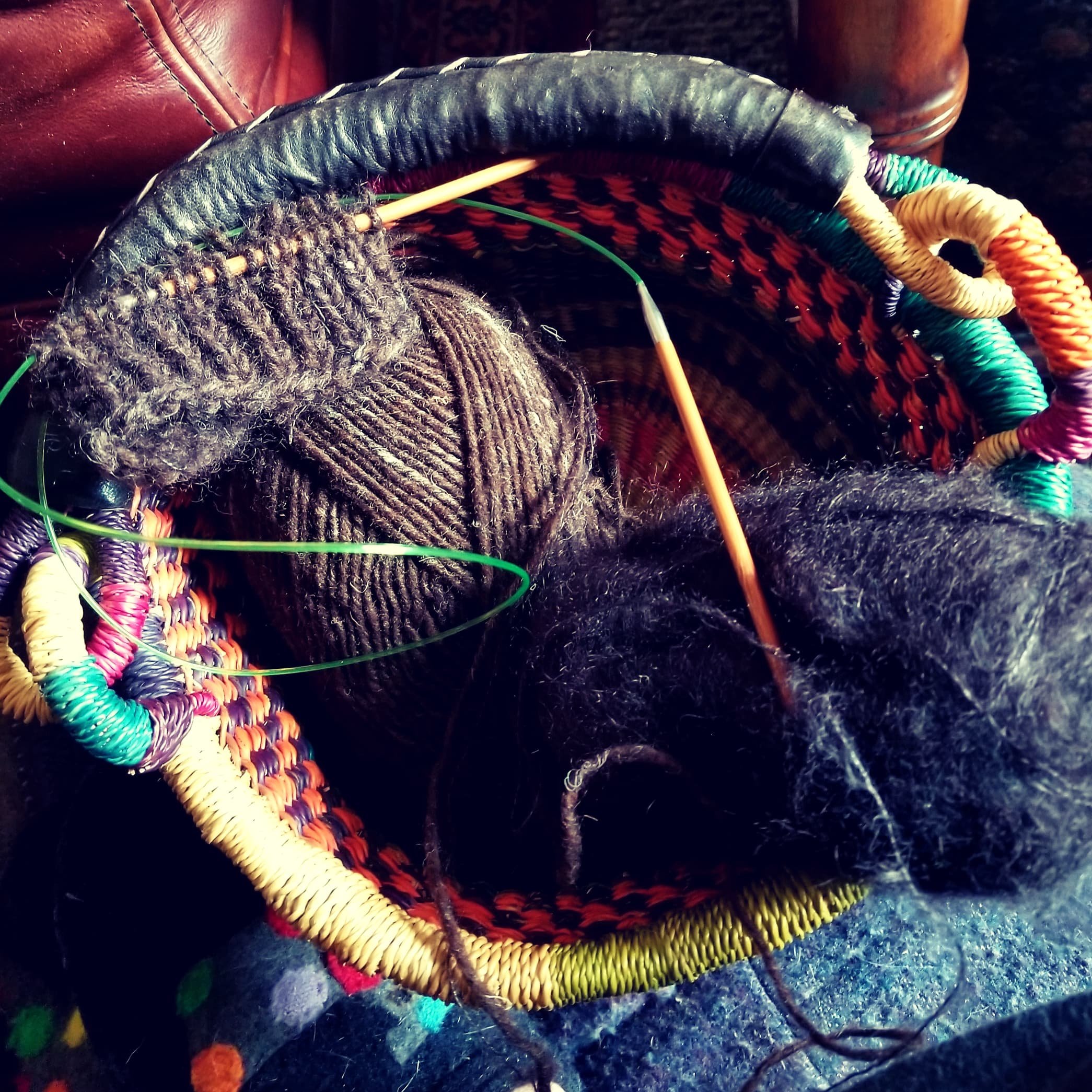 Beautiful Handful of Berries… mittens. – eyeamdust